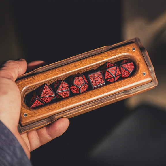 Wooden DnD Dice Box | Premium Customizable Dice Storage – CustomCraftUA